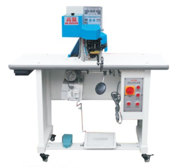 ZIPPER GLUING & ATTACHING MACHINE WITH AUTOMATIC SLOW DOWN FUNCTION TS-154